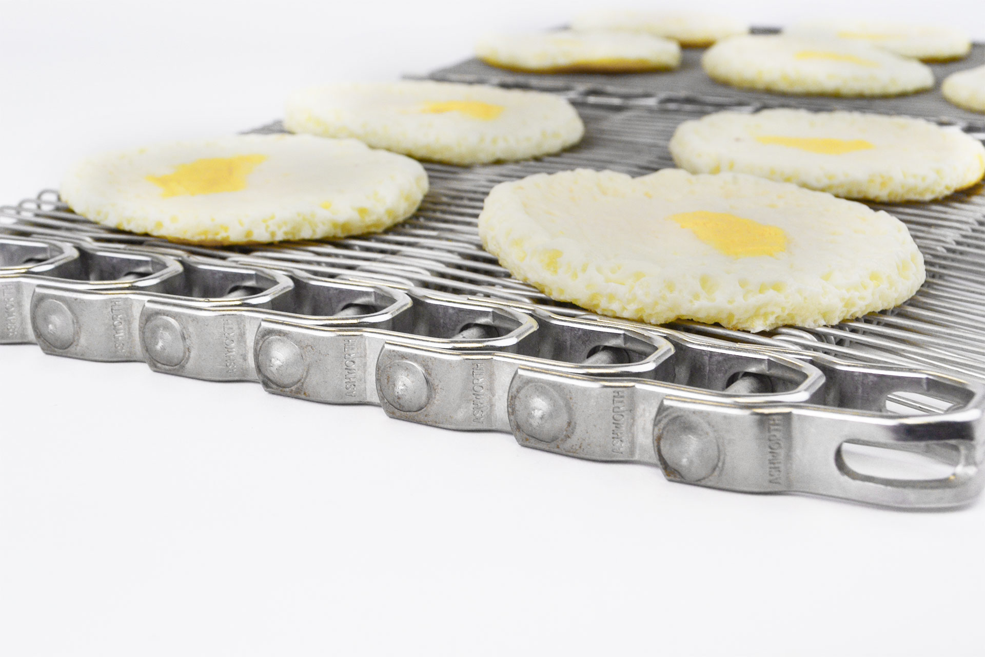 Small Radius Heavy Duty Omni-Grid® | Metal Lotension Conveyor Belts